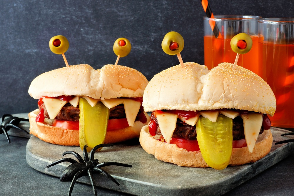 Halloween Party Food: Monster Cheeseburger - Mommy's Playbook